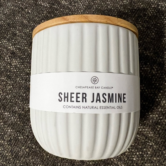 Chesapeake Bay Candle | Accents | Nwt Sheer Jasmine Chesapeake Bay ...